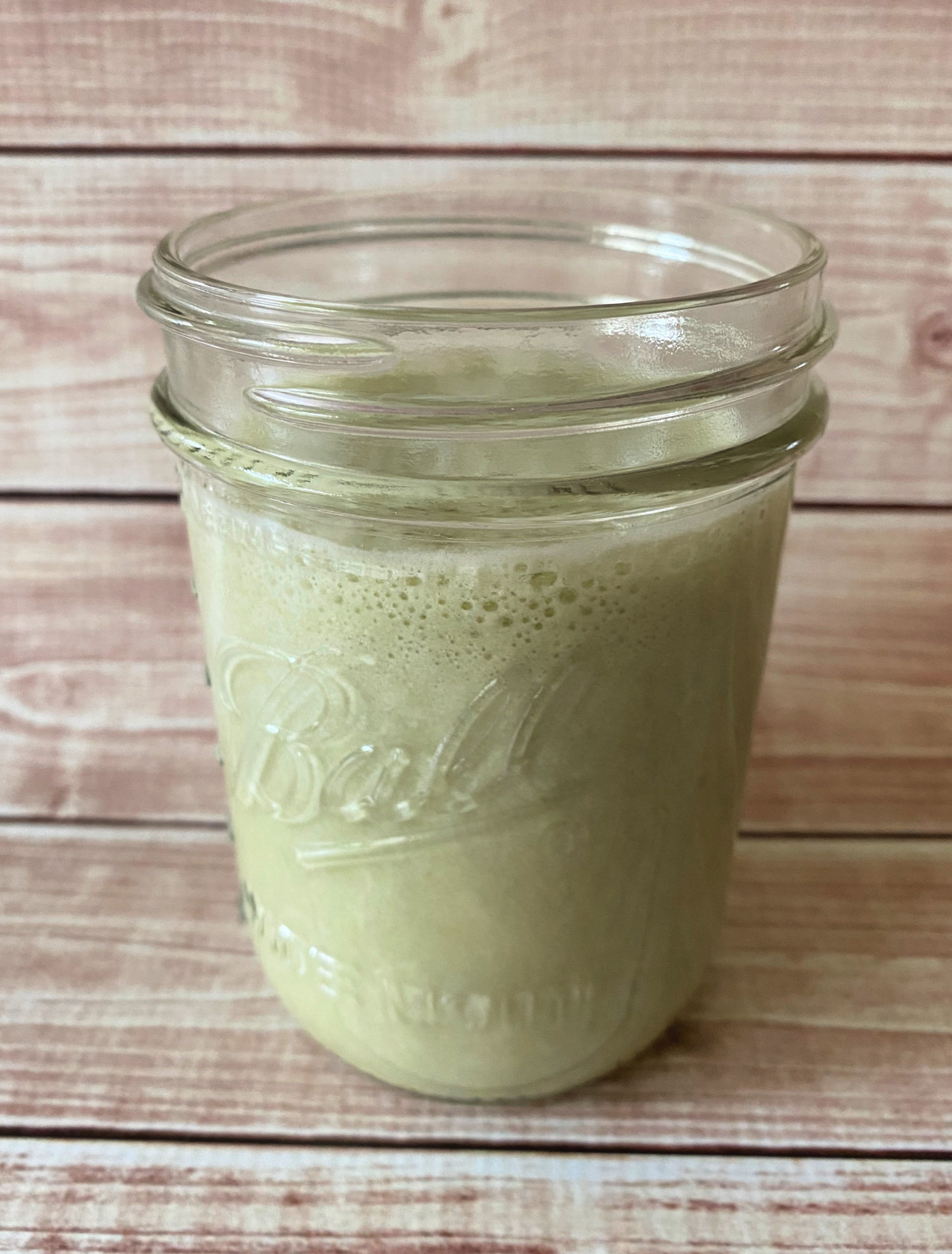 Banana Matcha Smoothie - The Busy Vegetarian